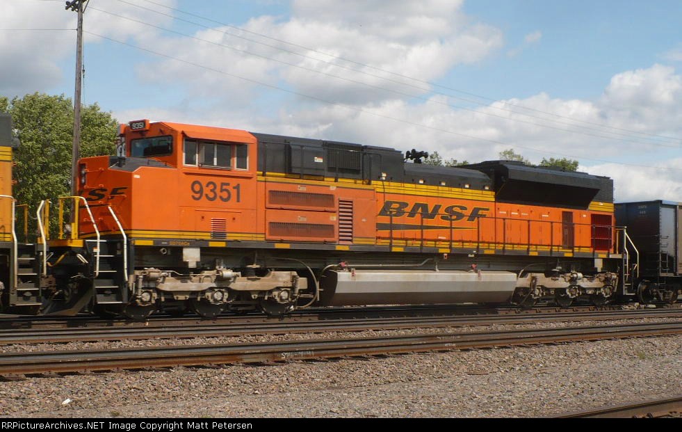 BNSF 9351